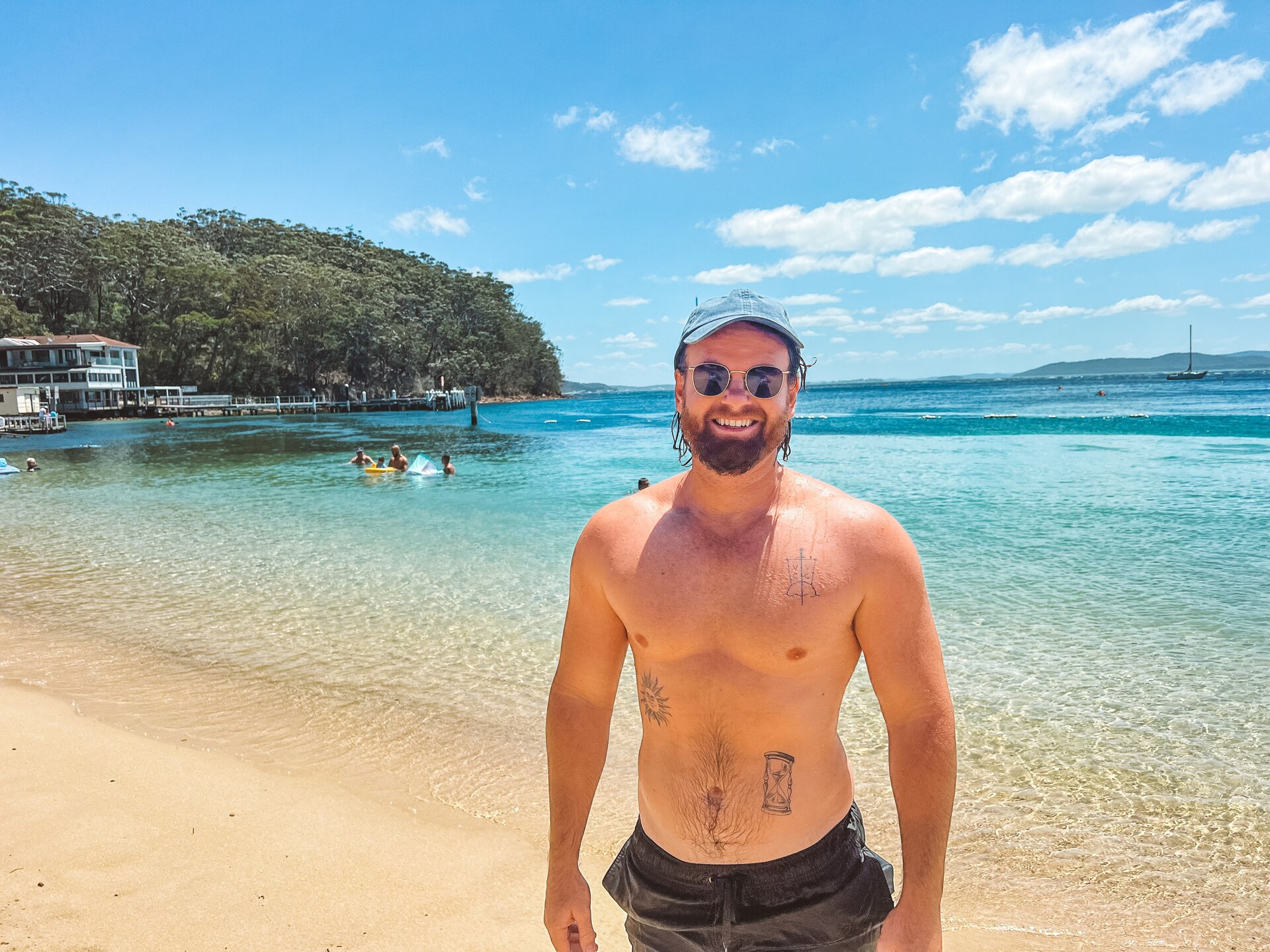 Private Port Stephens Day Tour: Dolphins & hiking - Newy Tour Co.